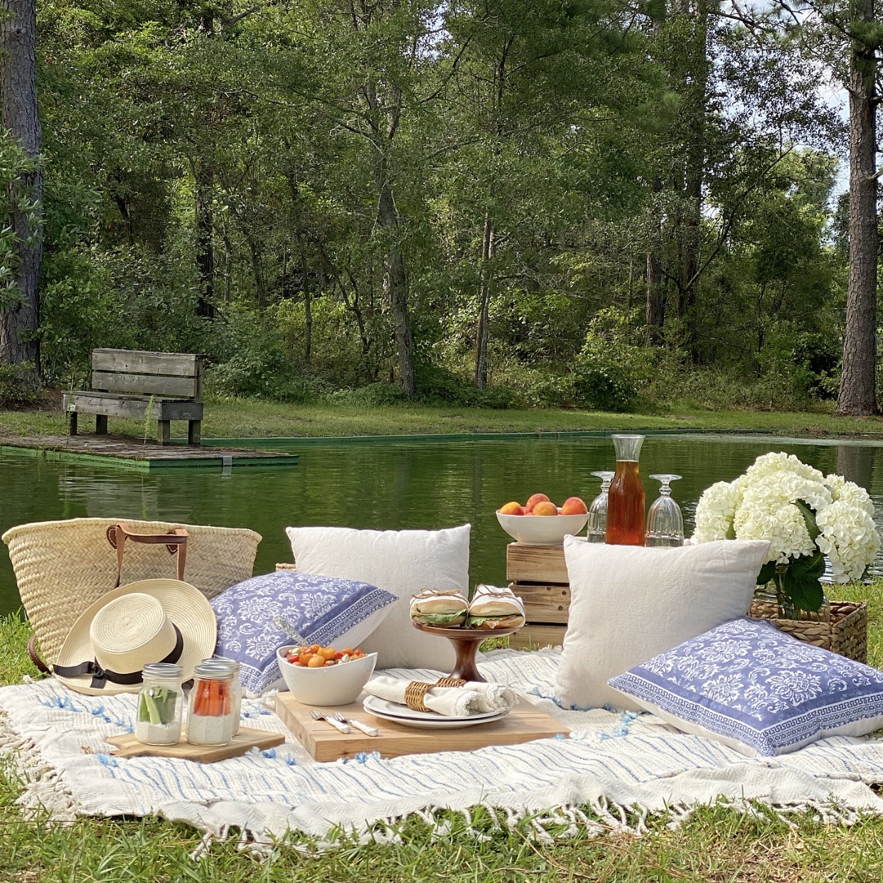 Simple Summer Picnic - Cali Girl In A Southern World