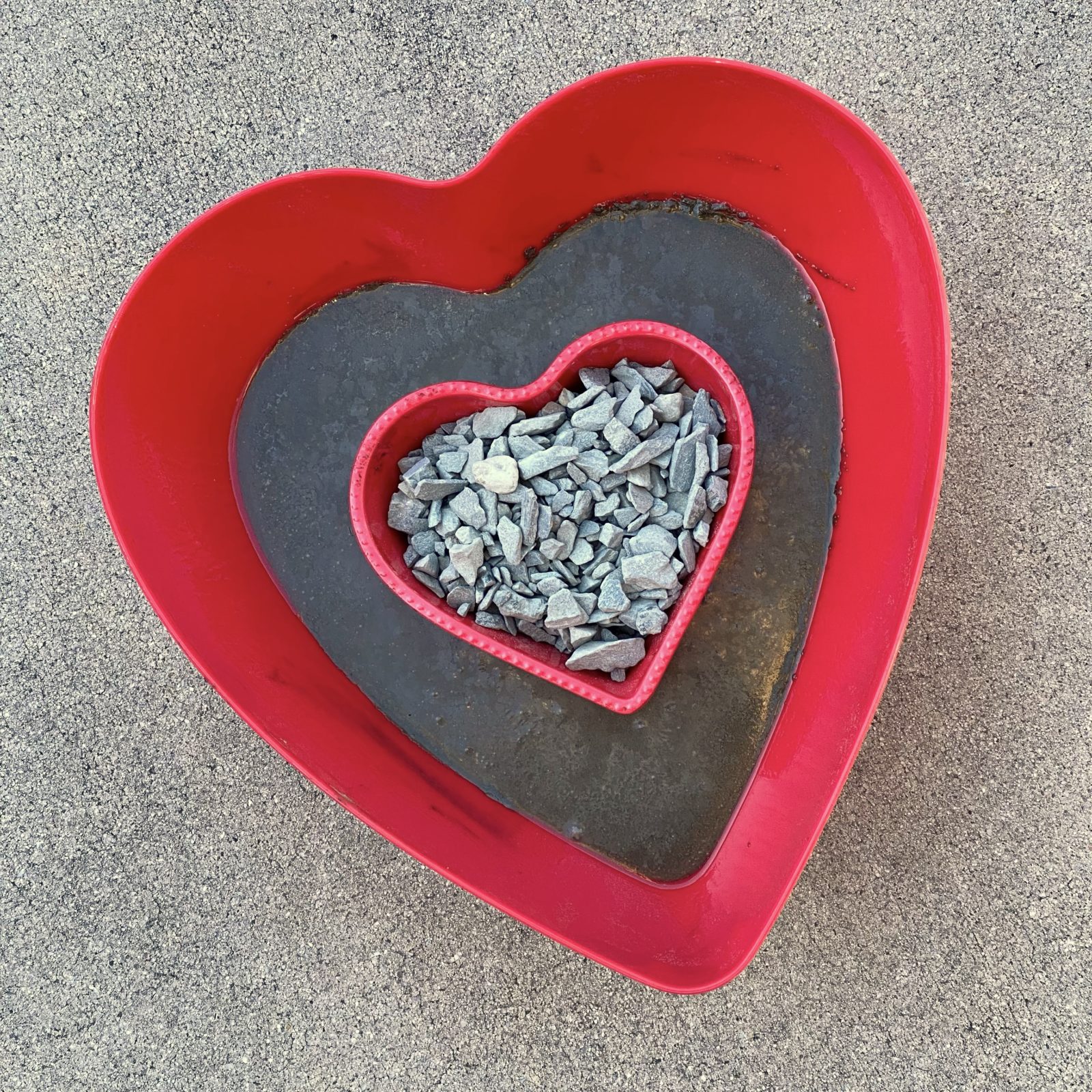 DIY Concrete Heart Planter - Cali Girl In A Southern World